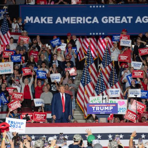 Trump campaign holding donor event in May featuring possible VP picks ...