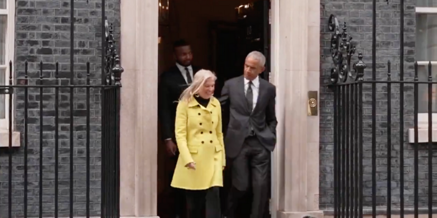 Barack Obama stages surprise visit to UK for private meeting with UK PM ...