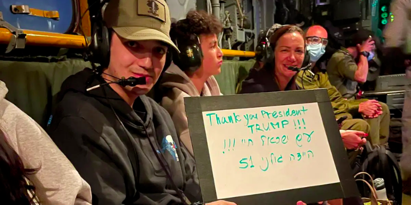 Edan Alexander thanks Trump for his release as he reunites with family ...