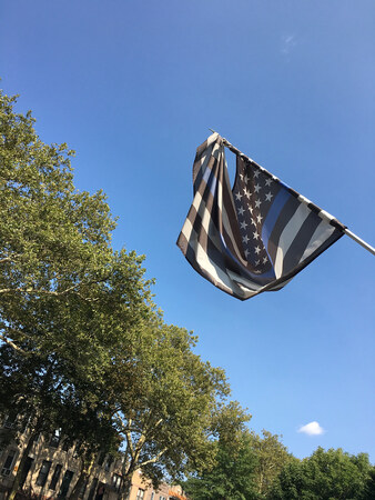 High school bans pro-police flag after activists call it 'openly racist ...