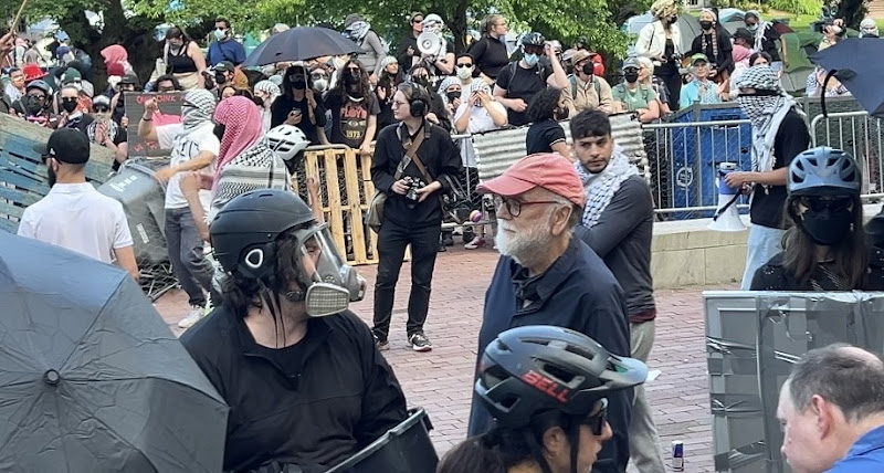 EXCLUSIVE: UW Gaza camp ringleader identified as former Seattle Times columnist Aziz Junejo ...