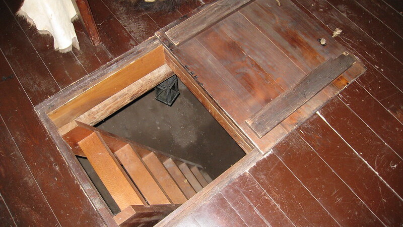 How to seamlessly camouflage a hidden floor safe? | waterandsupply.com ...