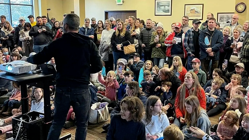 Board Removes Head Librarian After Mistreatment Of Kirk Cameron During ...