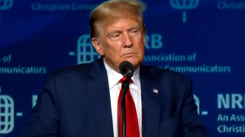 Trump Disagrees With FBI Director's ‘Shrapnel’ vs. ‘Bullet’ Congress ...